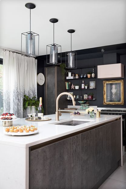 Black kitchens – 19 spaces that'll make you move over to the dark side ...