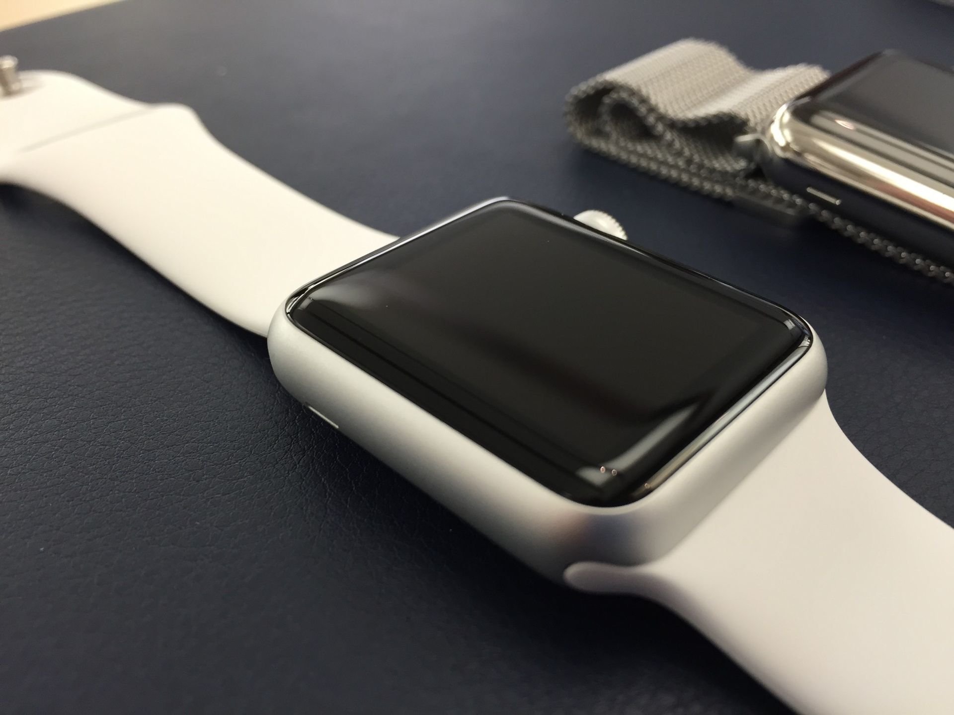 Apple Watch warranty reportedly covers condensation, debris in the ...