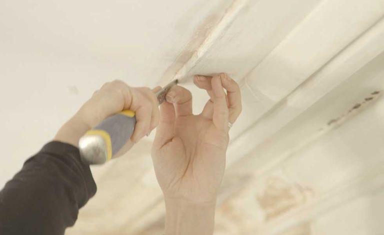 Coving: how to repair Victorian coving and contemporary ceiling ...
