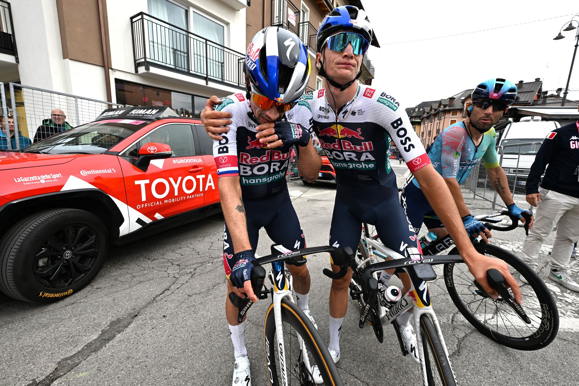 'I'm just happy that I finished' - Primož Roglič suffers time loss on ...