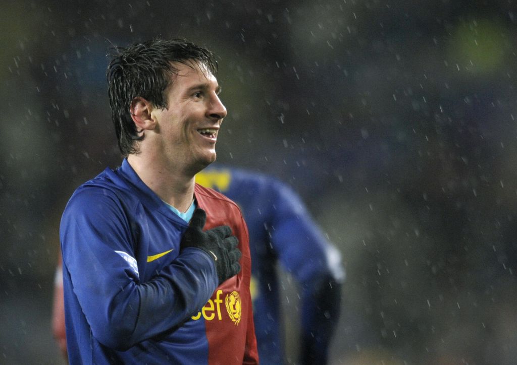 Lionel Messi goals for Barcelona vs Real Madrid | FourFourTwo