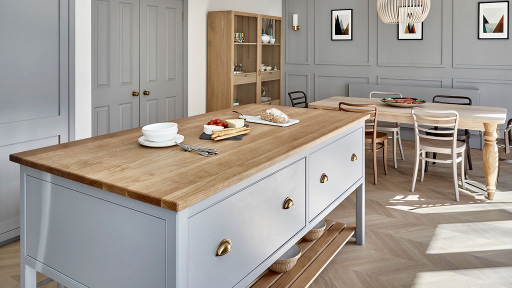 What is a Shaker Kitchen? A look at this well-loved design | Homebuilding