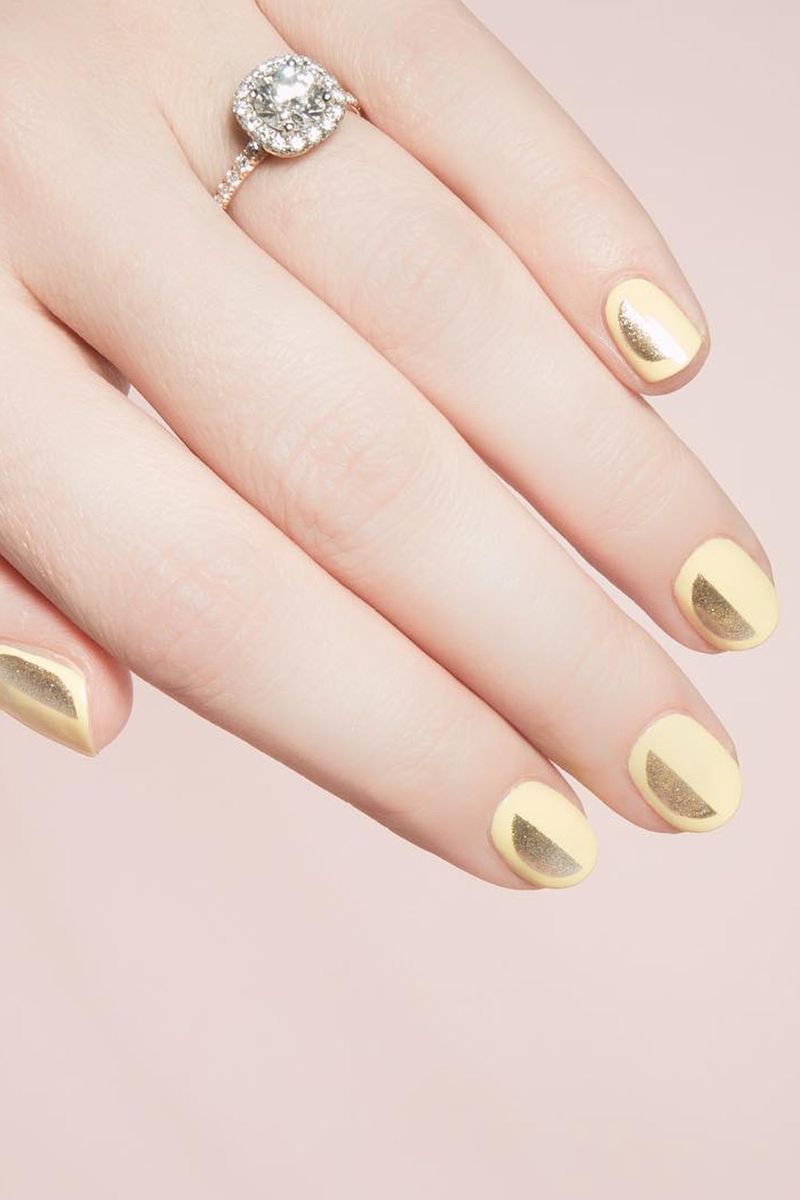 9 Best Gold Nail Polishes of 2018 - Metallic Gold Nail Art Design Ideas ...