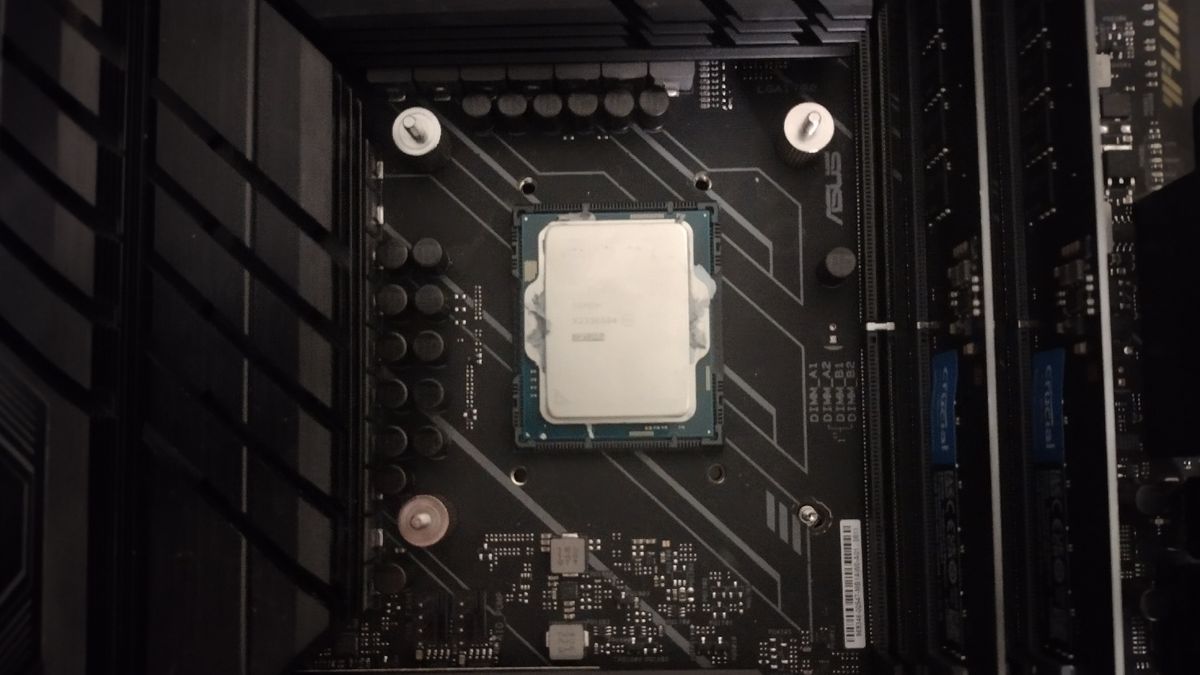 Thermalright LGA1700-BCF Contact Frame Review : Can it tame Raptor Lake ...