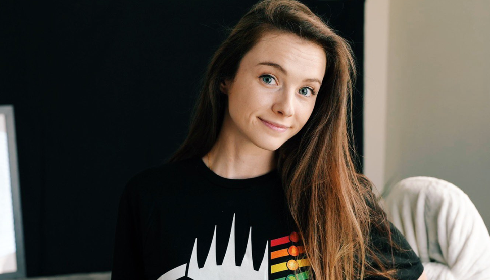 Hearthstone streamer Alliestrasza and family cuffed during mid ...