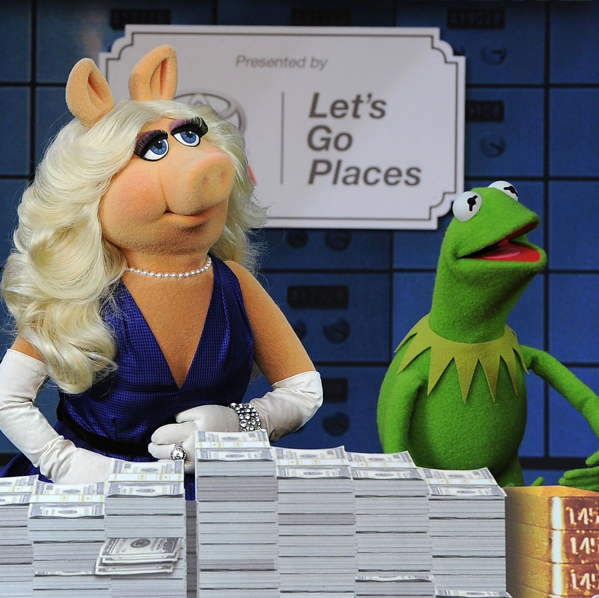 Rihanna BBHMM Video Teaser - Rihanna Bitch Better Have My Money Teaser ...