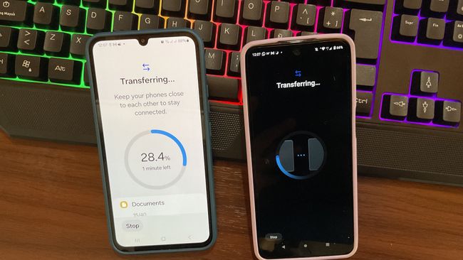How to transfer from an old Samsung phone to a new one with Smart ...