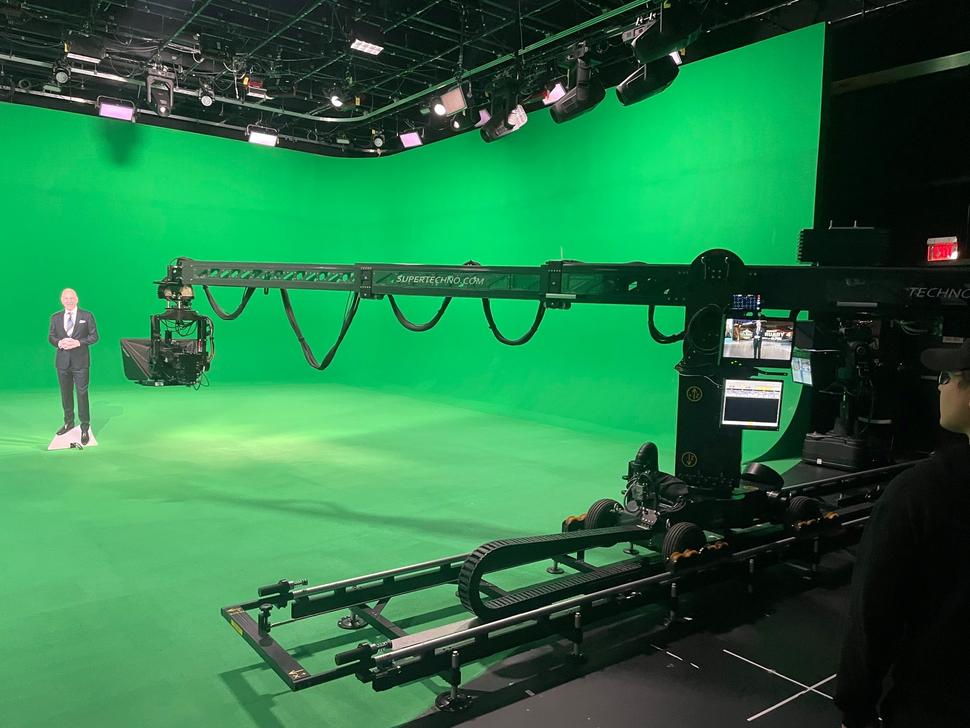 Fox Sports Brings Cinema Tech To NASCAR Race Show Virtual Set | TV Tech