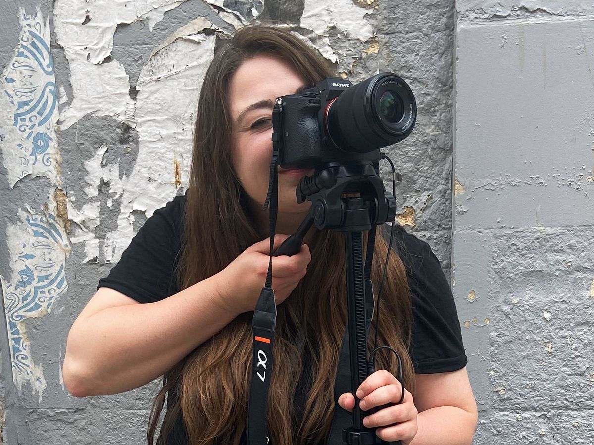 Street photography: how to remove distracting elements with long ...