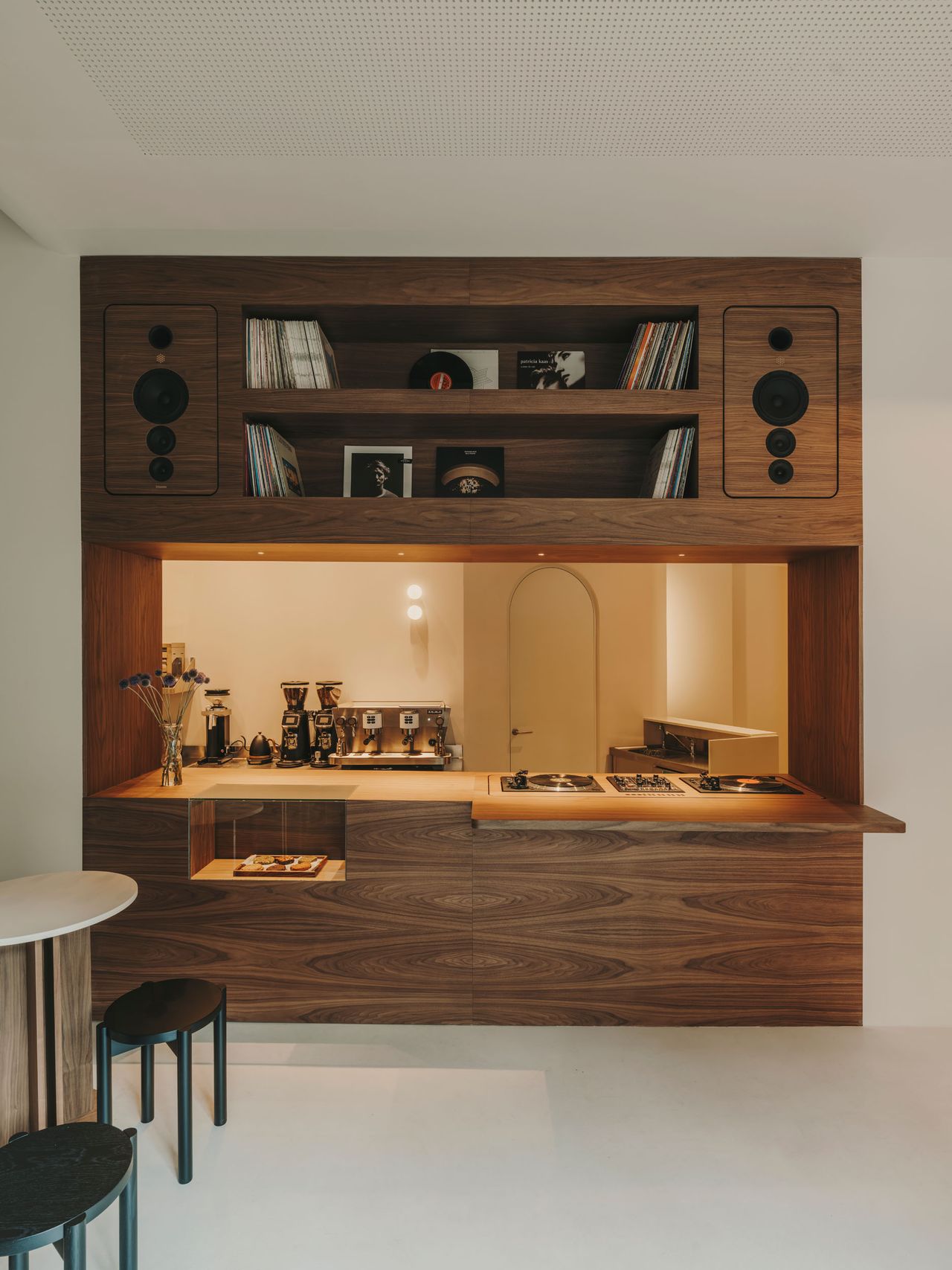 Jaç Hi-Fi Café Barcelona brings Japanese listening culture to the city ...