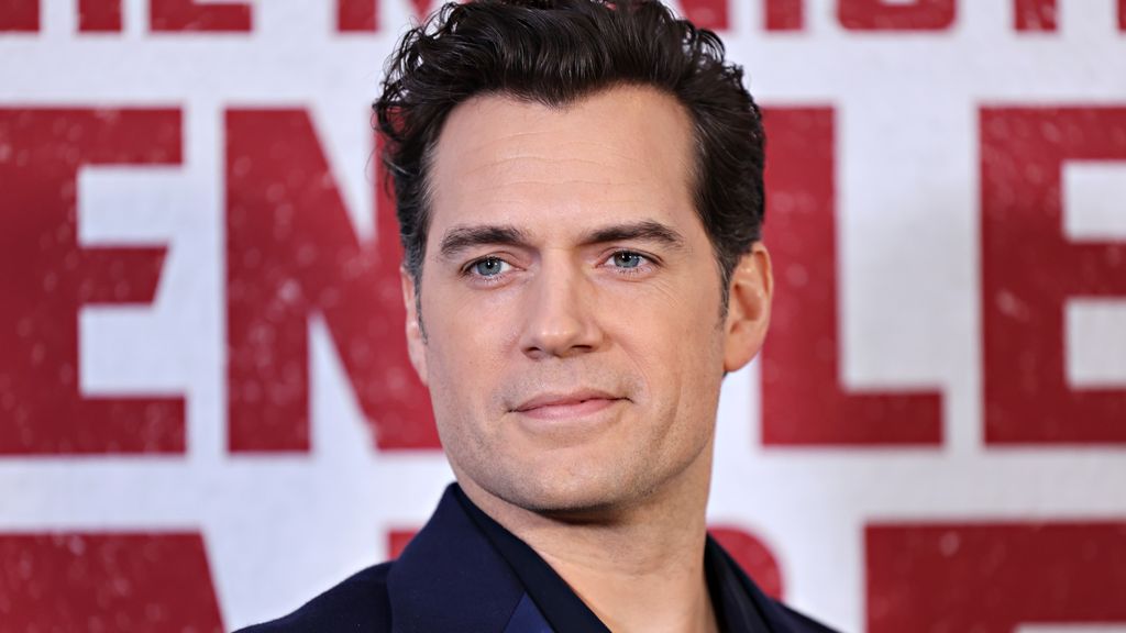 Henry Cavill just shared a big 'Warhammer' production update — this ...