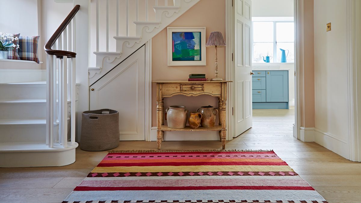 Hallway decor ideas to make the best first impression | Homebuilding