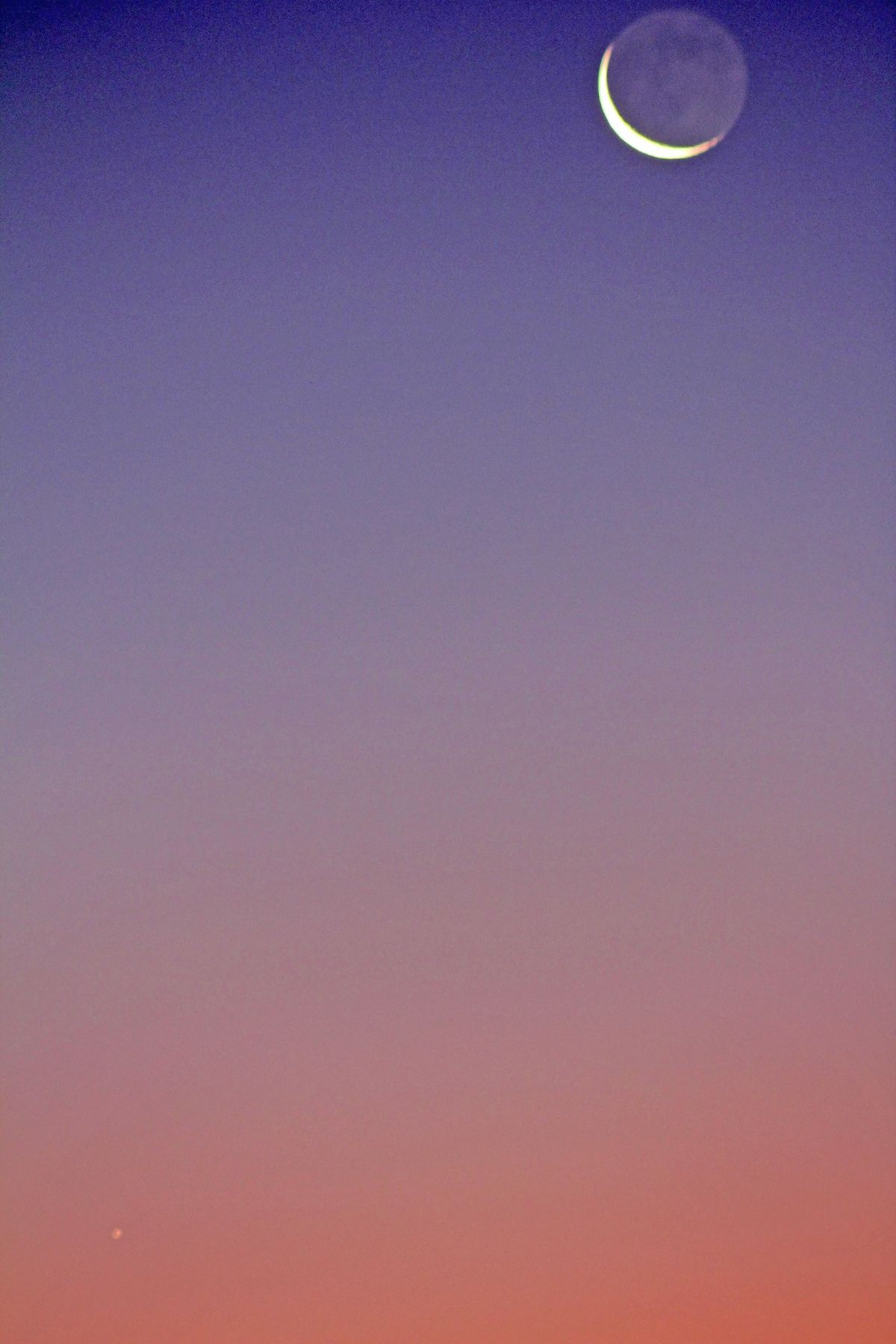 Moon and Mercury Shine Together in Amateur Photo | Space