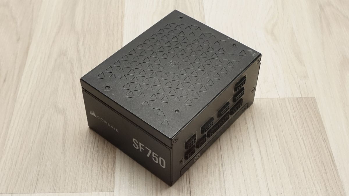 Corsair SF750 SFX PSU review: Light weight, high efficiency | Tom's ...