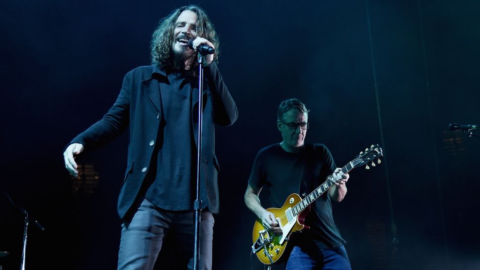 Classic interview: Pearl Jam's Stone Gossard on Brad, Bigsbys, Chris ...