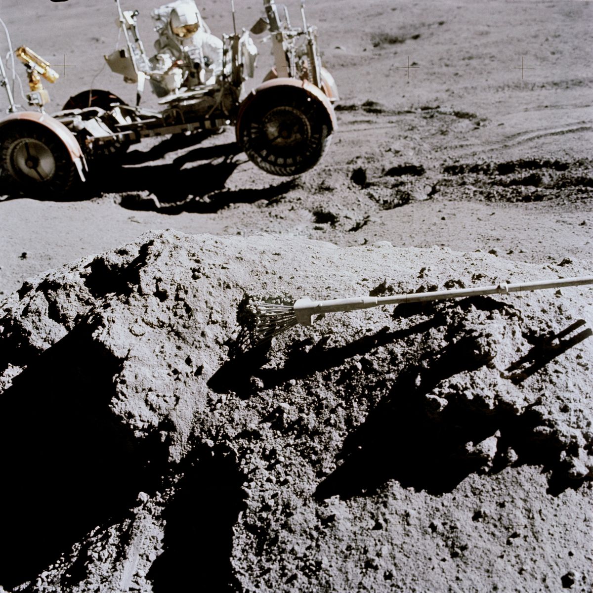 Apollo 15: First Moon Buggy Celebrates 45th Anniversary | Space