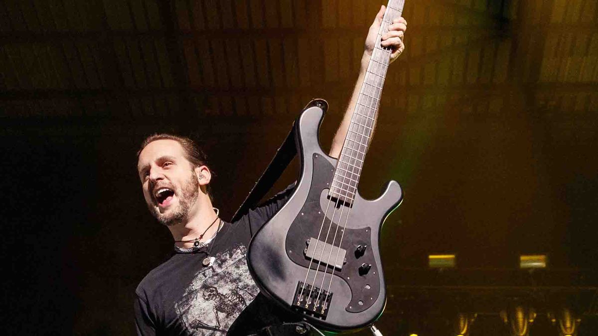 Black Stone Cherry's Jon Lawhon on playing 'lead bass', his signature ...