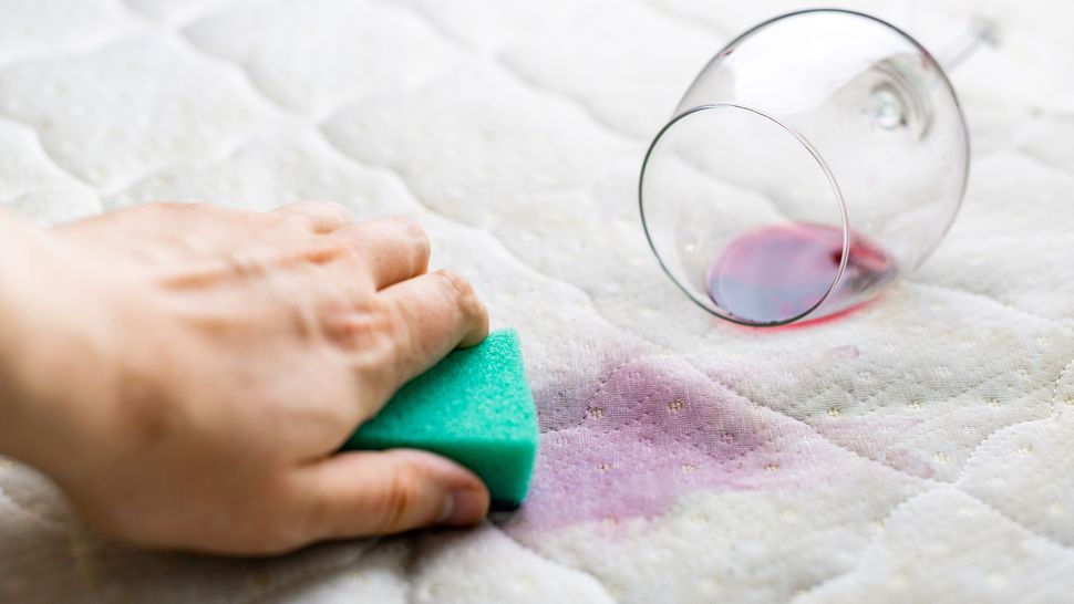 Cleaning a mattress — 5 costly mistakes to avoid when deep cleaning a ...