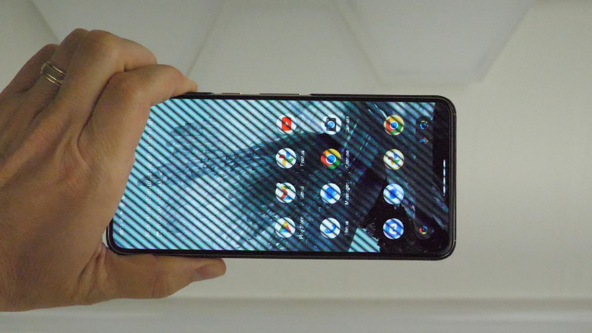 I made the Pixel 8 Pro's display 20x better with a single line of code ...