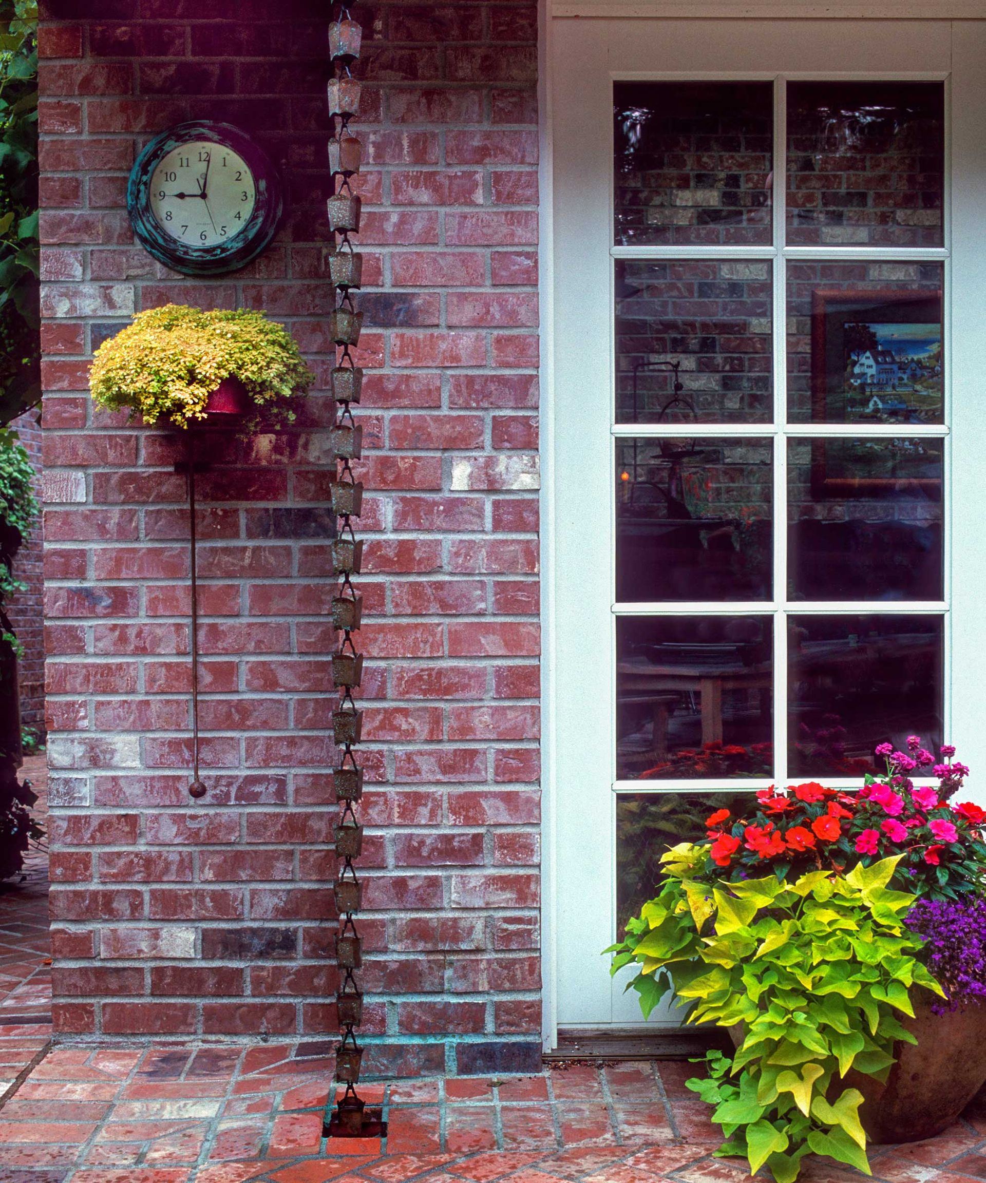 Rain chain ideas: 9 easy water-saving methods for your yard | Gardeningetc