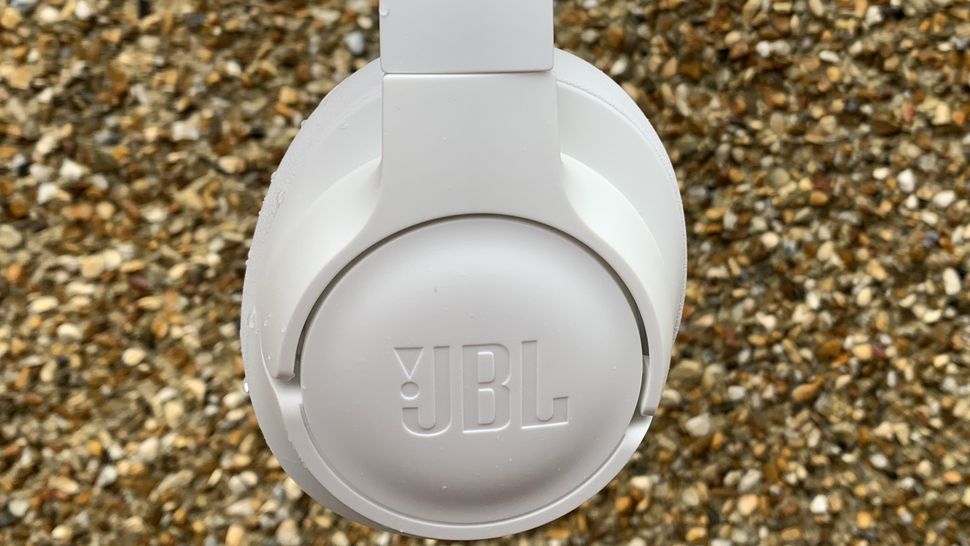 JBL Tune 750BTNC review: solid headphones, great value | TechRadar