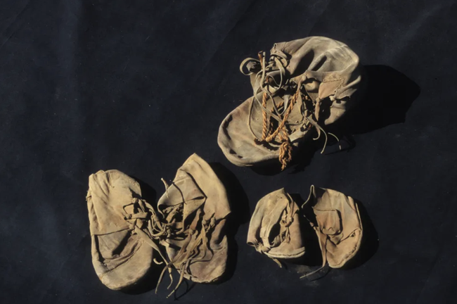 12 old shoes found in archaeological excavations from around the world ...