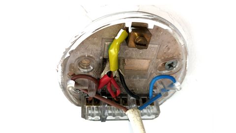 How to change a light fitting: Installing a new rose or holder ...