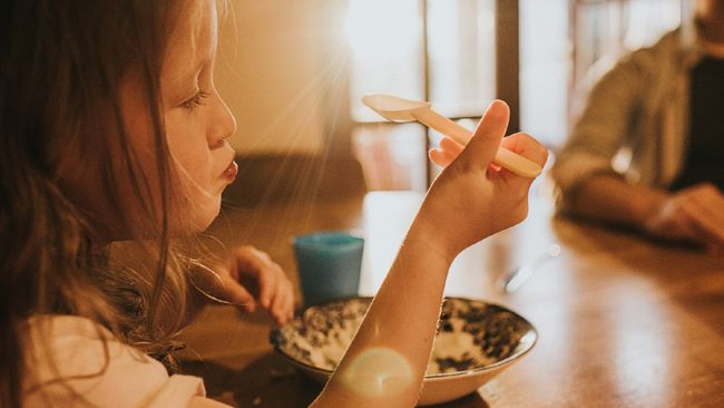 Avoidant Restrictive Food Intake Disorder (ARFID): Causes, symptoms and ...