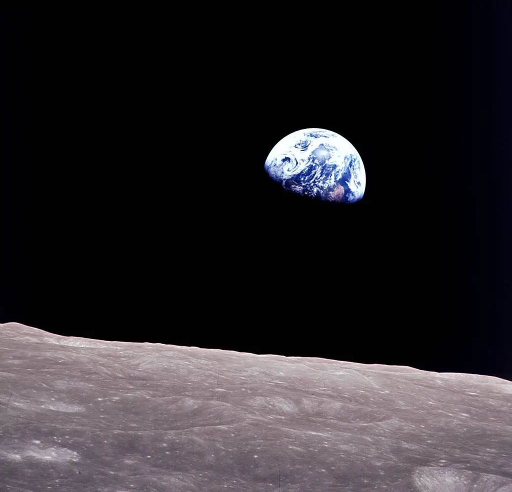 Artemis II astronauts have 32 cameras aboard. But recreating one of the ...