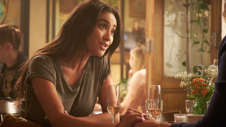 What Actually Happened To Candace In Netflix Series 'You'? | Marie ...