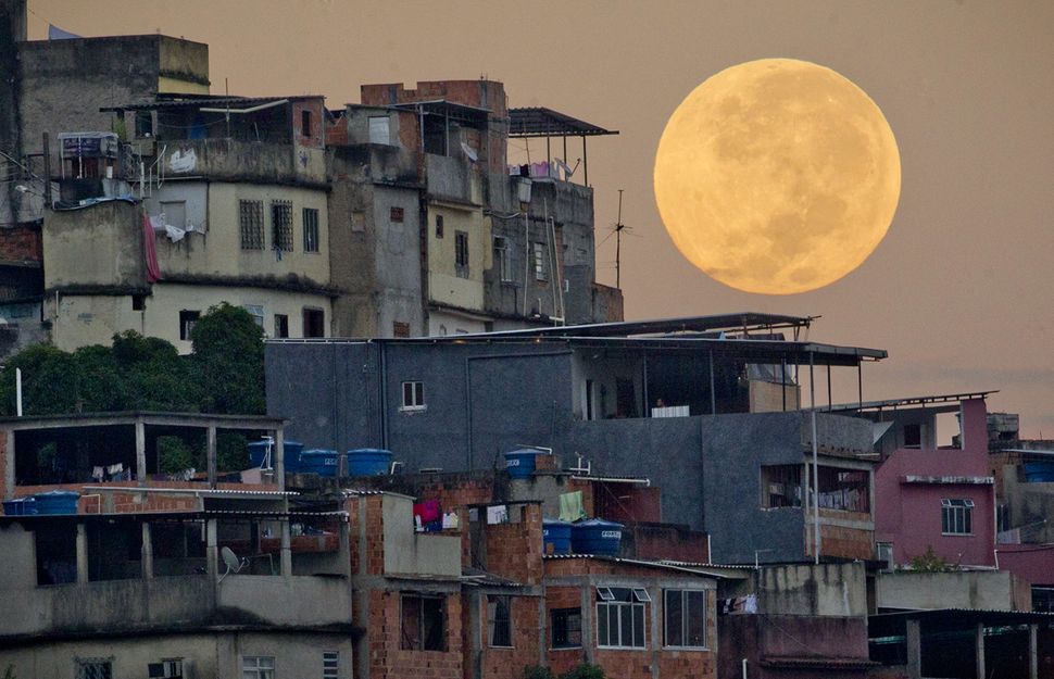 Supermoon Secrets: 7 Surprising Big Moon Facts | Space