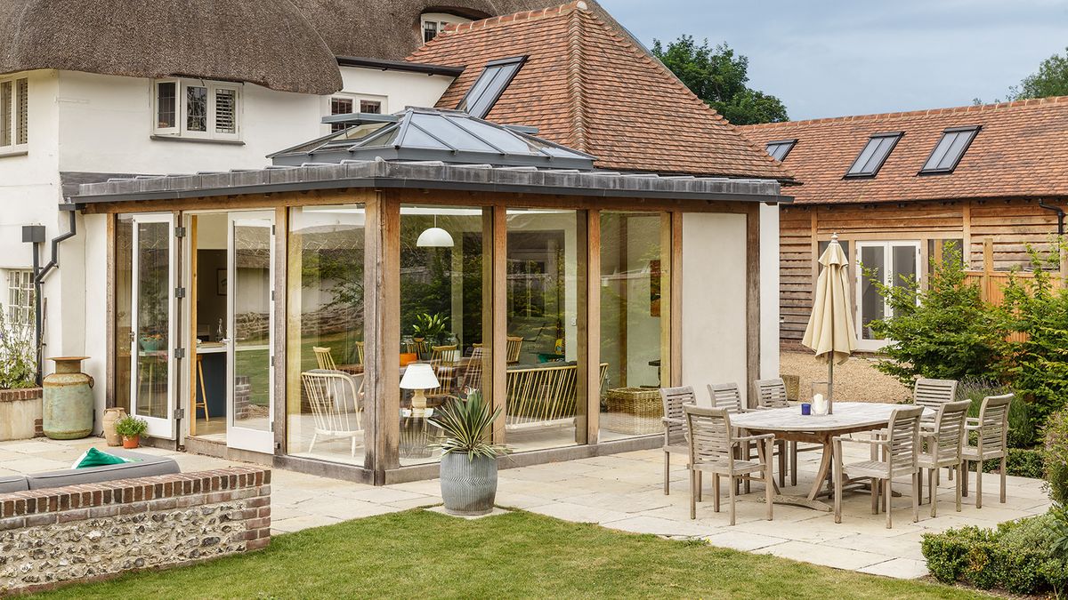Brilliant orangery extension ideas to add space and light | Homebuilding