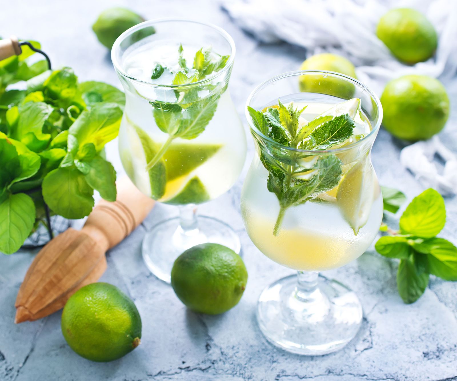 How To Plant A Cocktail Garden For Unique Mixed Drinks | Gardening Know How