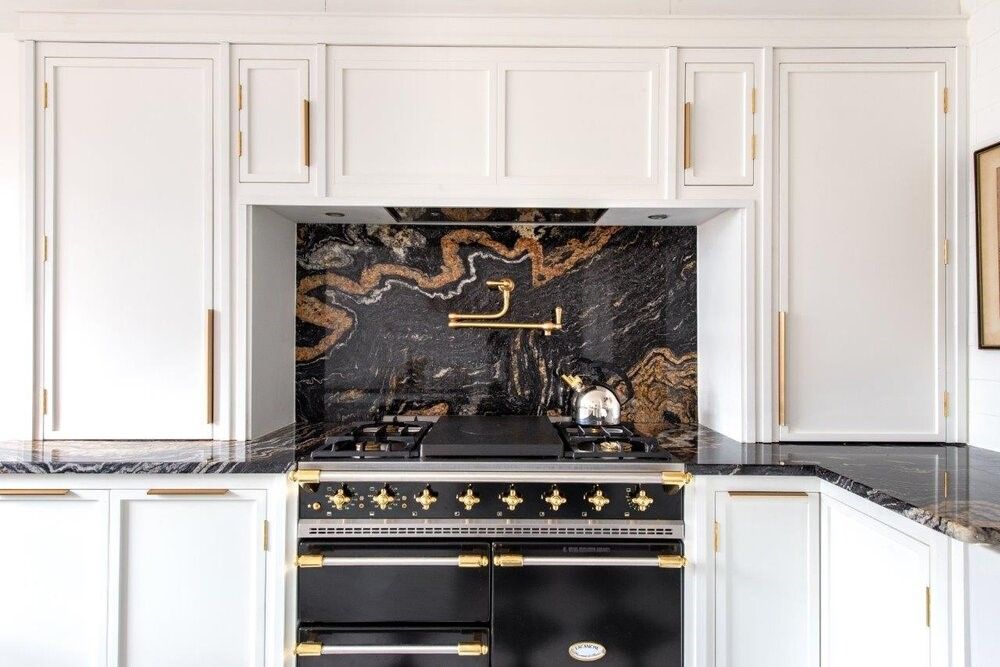 How to Clean Countertops — An Expert Guide | Livingetc