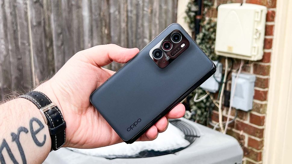 Oppo Find N review (hands on): Finally, the Galaxy Z Fold 3 has ...