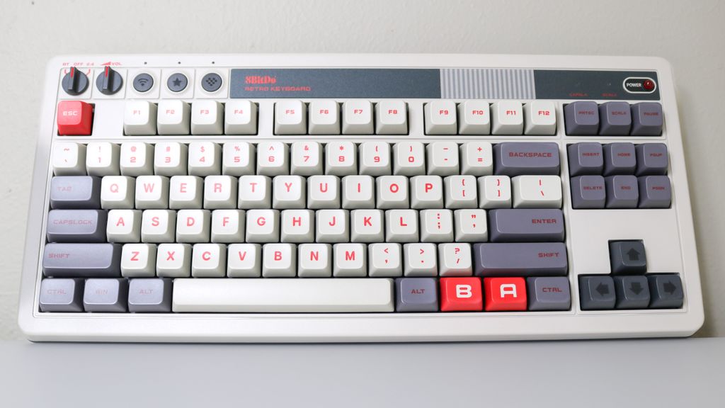 I used this NES-style mechanical keyboard for a week — and it’s great ...