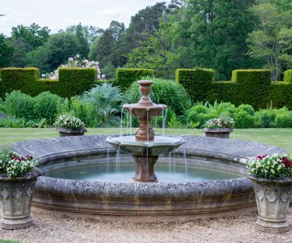 How to make a garden look older in style with heritage charm | Homes ...