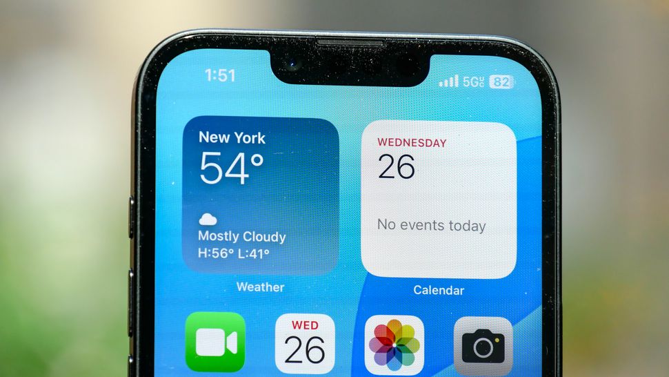 iPhone 16e battery life tested — how it measures up to other iPhones ...