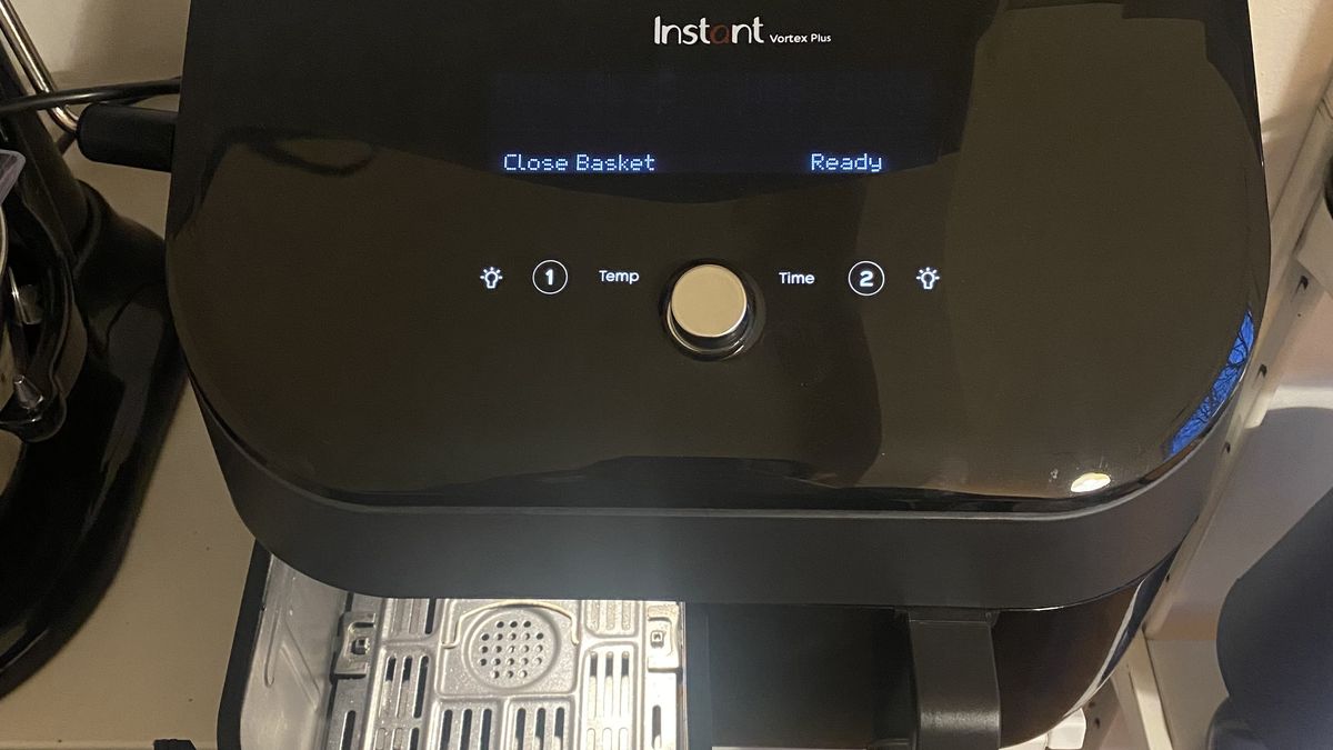 Instant Vortex Plus XL 8QT ClearCook Air Fryer review | Top Ten Reviews