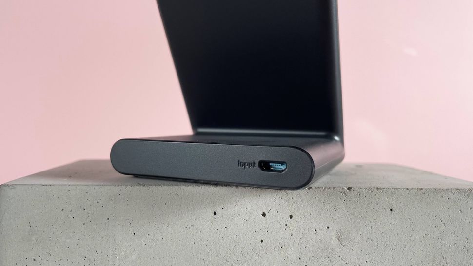 Anker 313 Wireless Charger Stand review: the cheapest phone stand I’ve ...