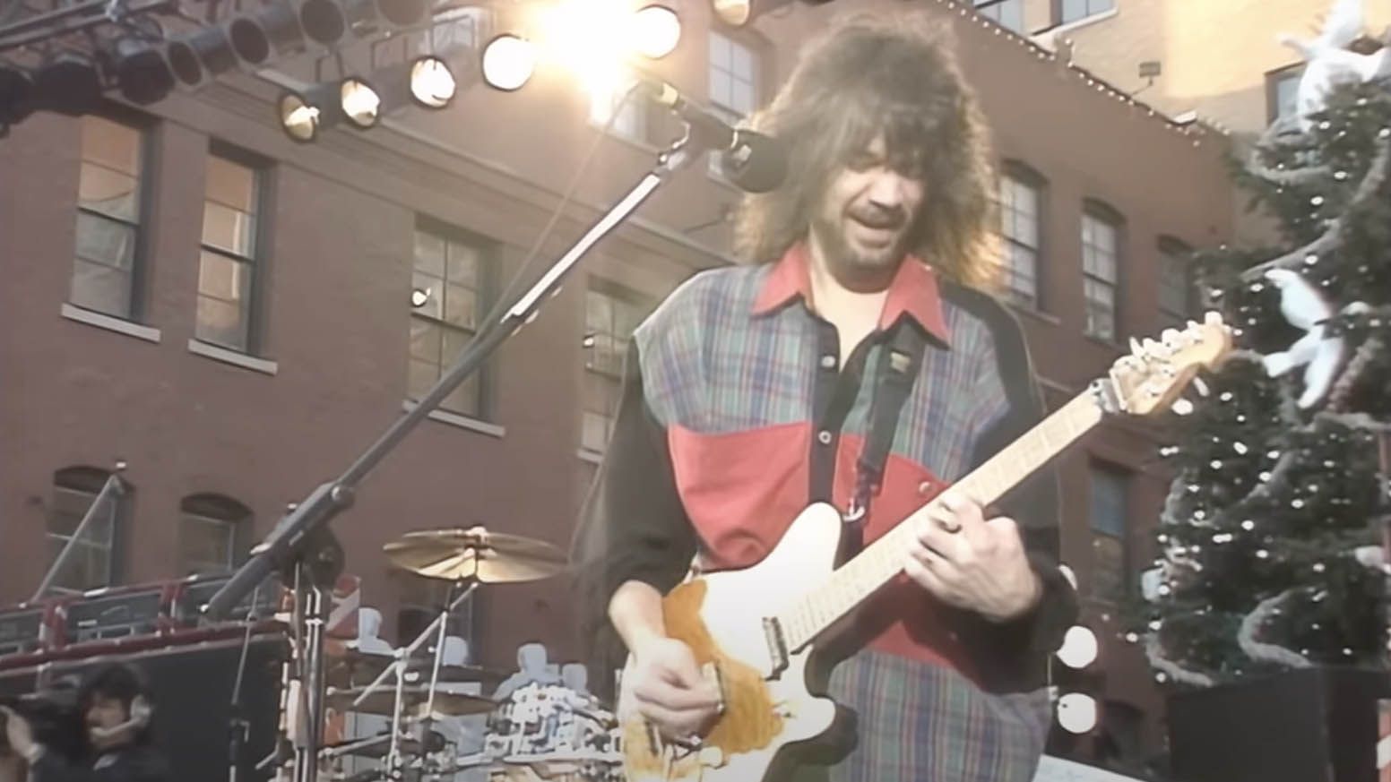 Top of the world, Dallas!: Van Halen share awesome HD, remastered pro ...