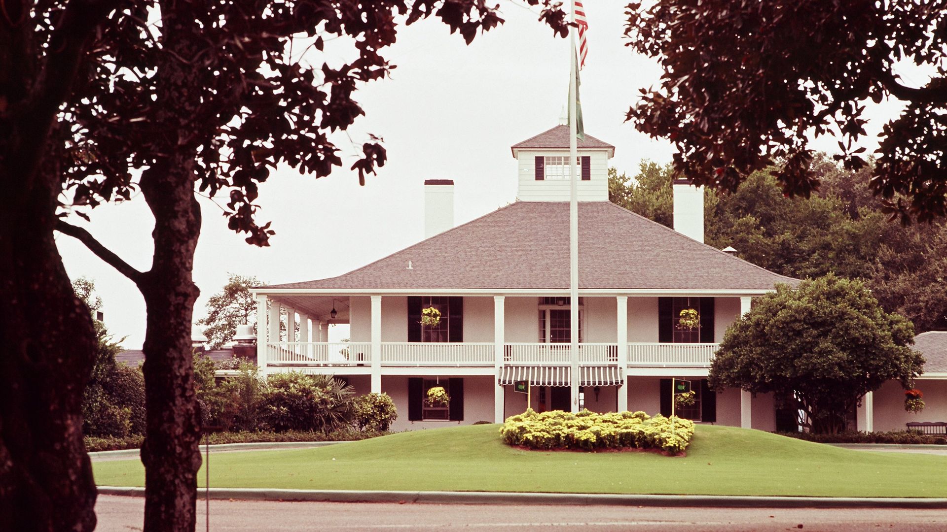 Augusta National Clubhouse: Inside The World's Most Exclusive Club ...