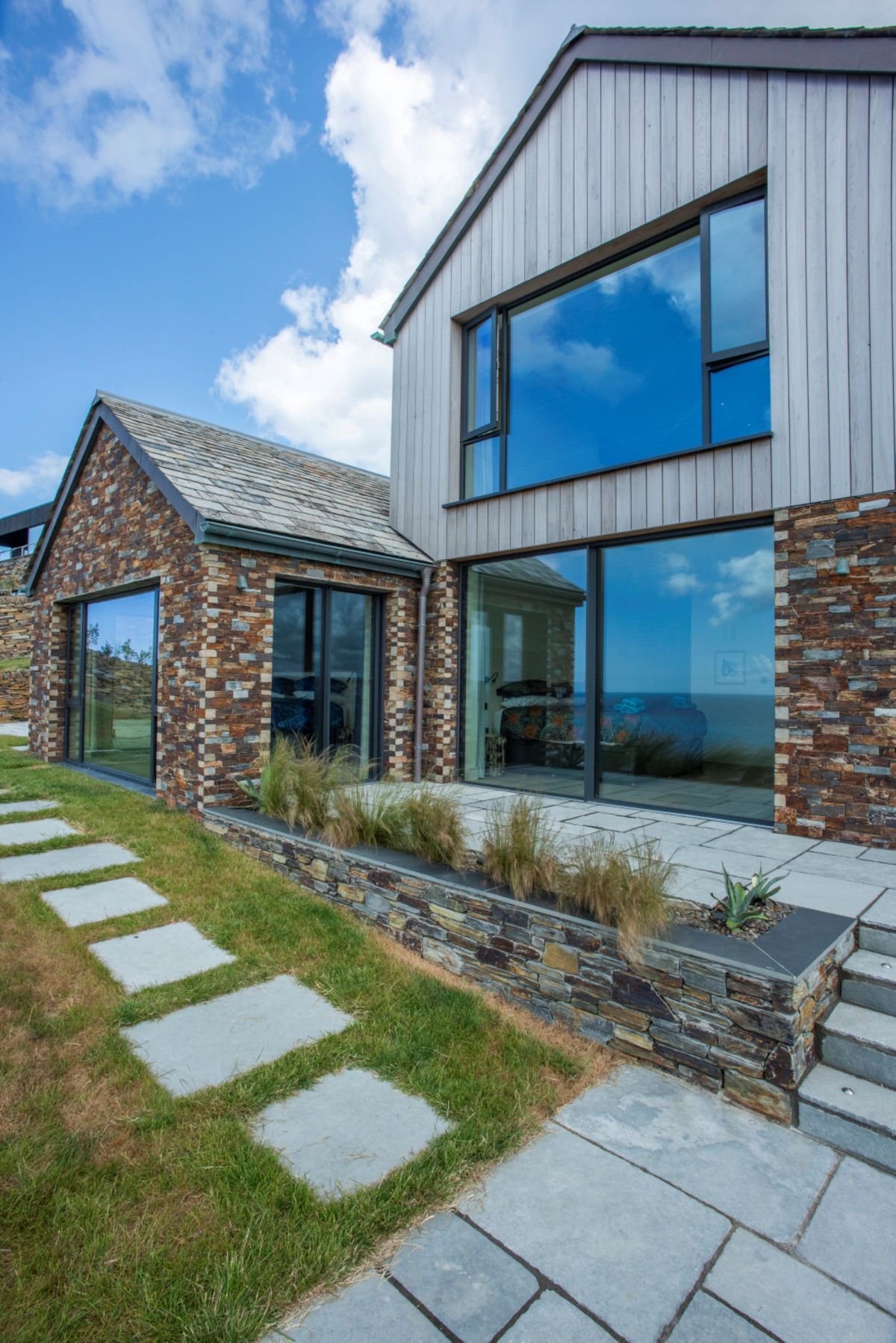 Expert reveals the best acoustic insulation for homes — and why to ...