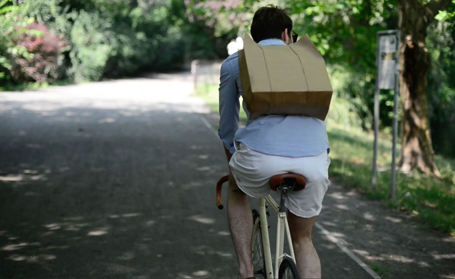 Feat of simplicity: Ogata reinvents the grocery bag with Paper John ...