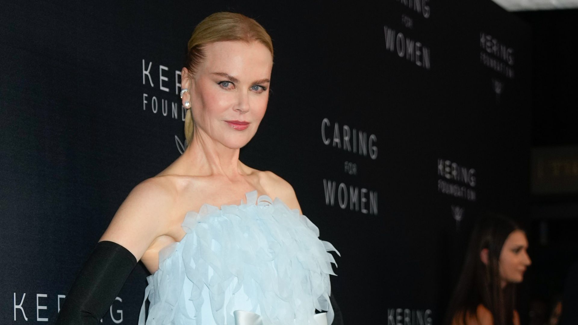 Nicole Kidman wore the most beautiful pale blue feathery gown | Woman ...