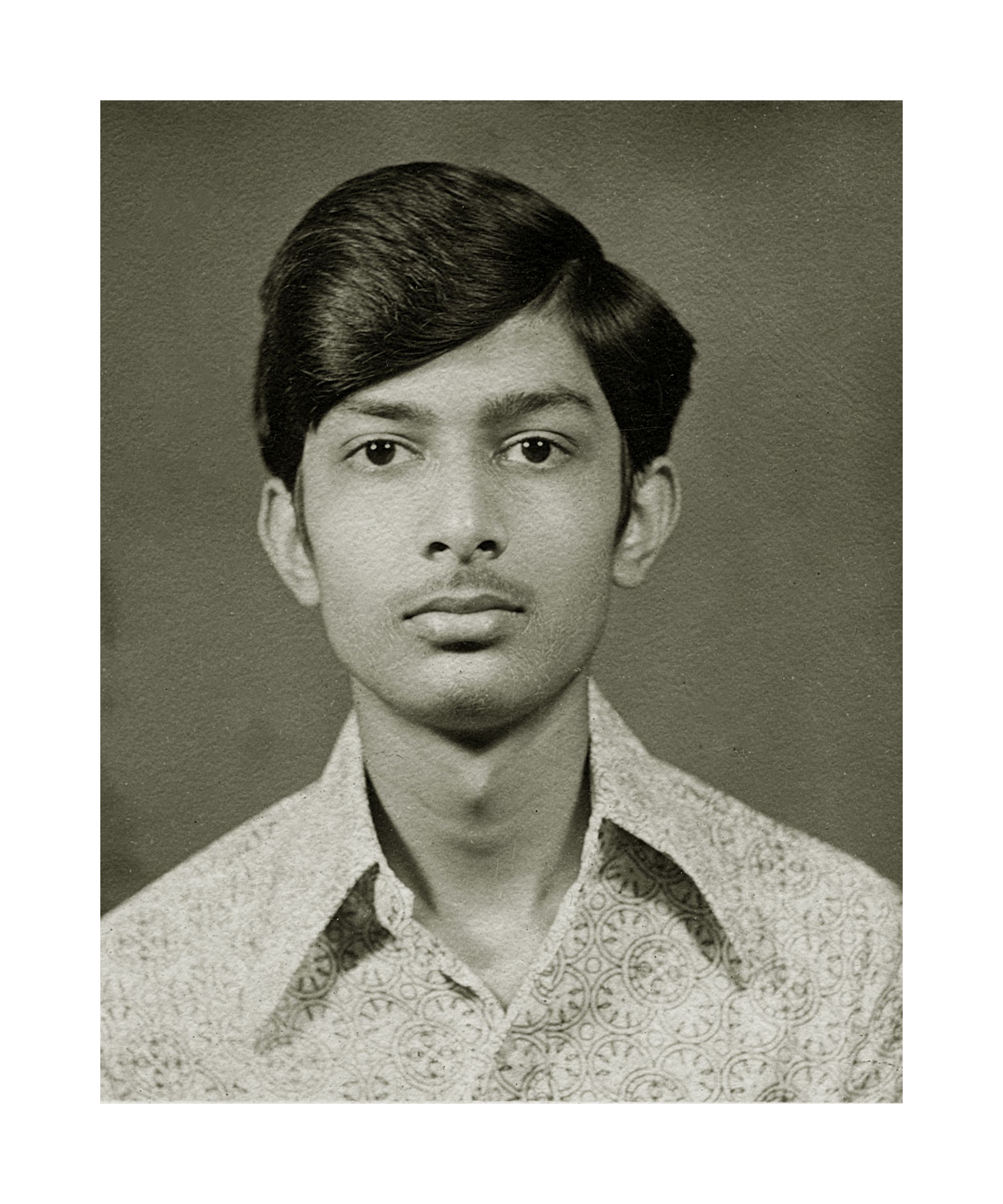 Kalpesh Lathigra dissects family history in Mumbai solo exhibition ...