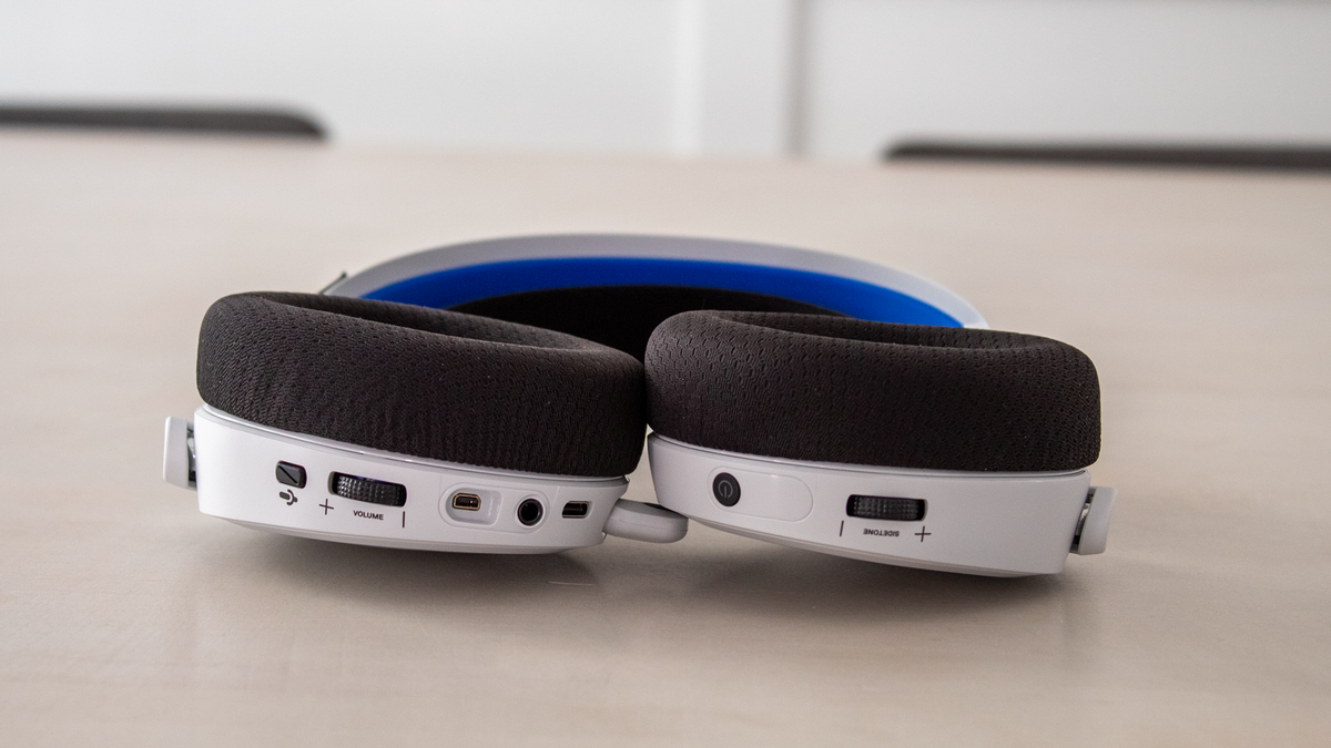 SteelSeries Arctis 7P+ Review: A Practical PS5 or PC Peripheral | Tom's ...