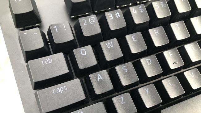 Razer BlackWidow V3 Pro Wireless Gaming Keyboard Review: Full-Sized Fun ...