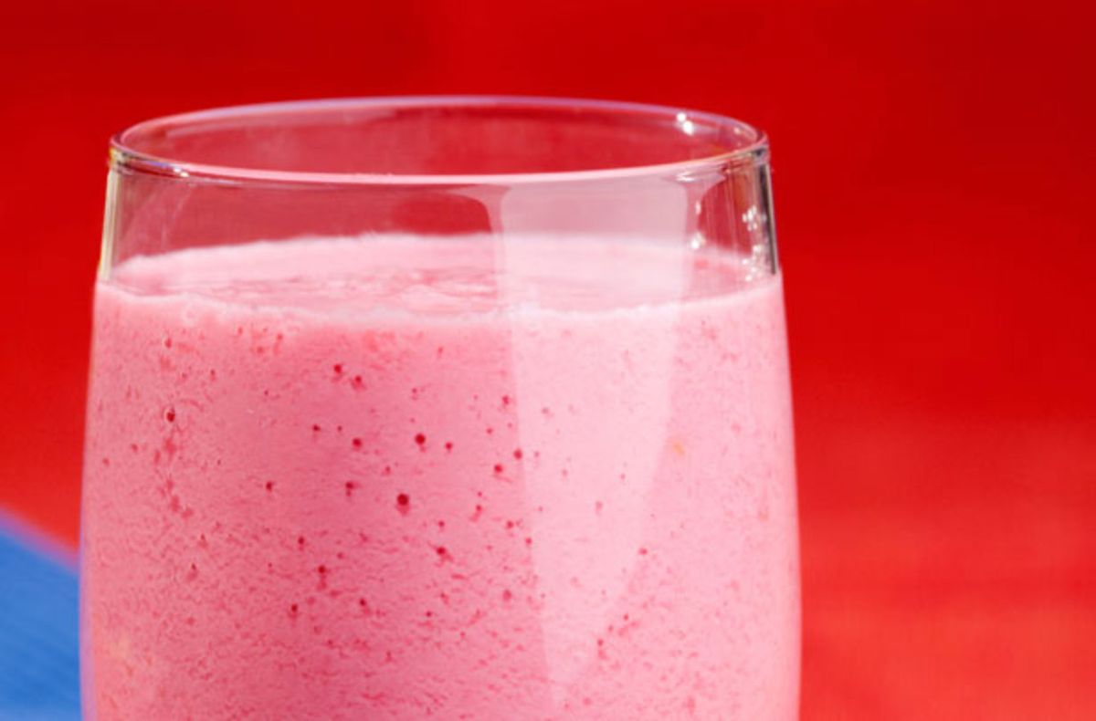 Raspberry yog nog | Snack Recipes | GoodtoKnow