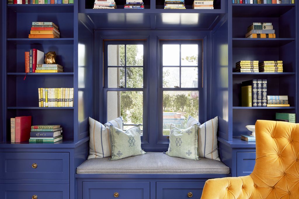 Colors That Go With Blue — 12 Expert-Approved Pairings | Livingetc